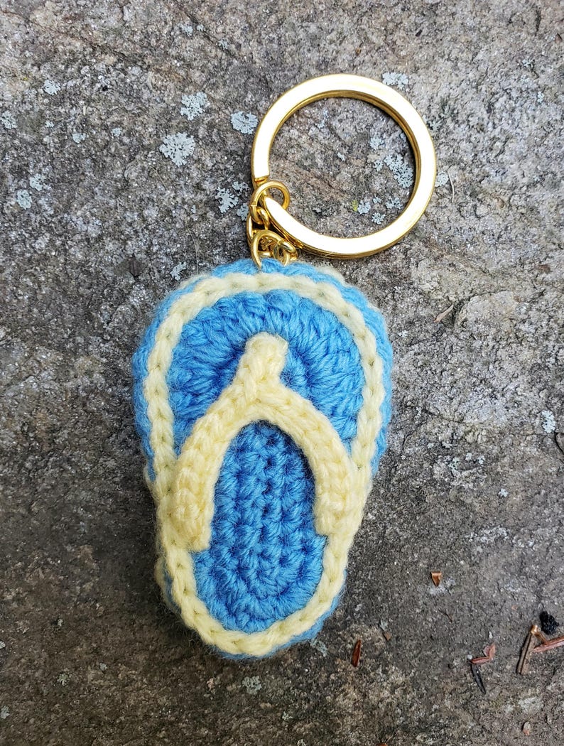 Crochet Summer Sandal Keychain - Etsy