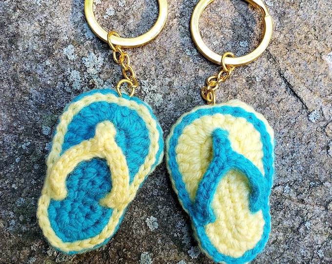 Crochet Summer Sandal Keychain - Etsy