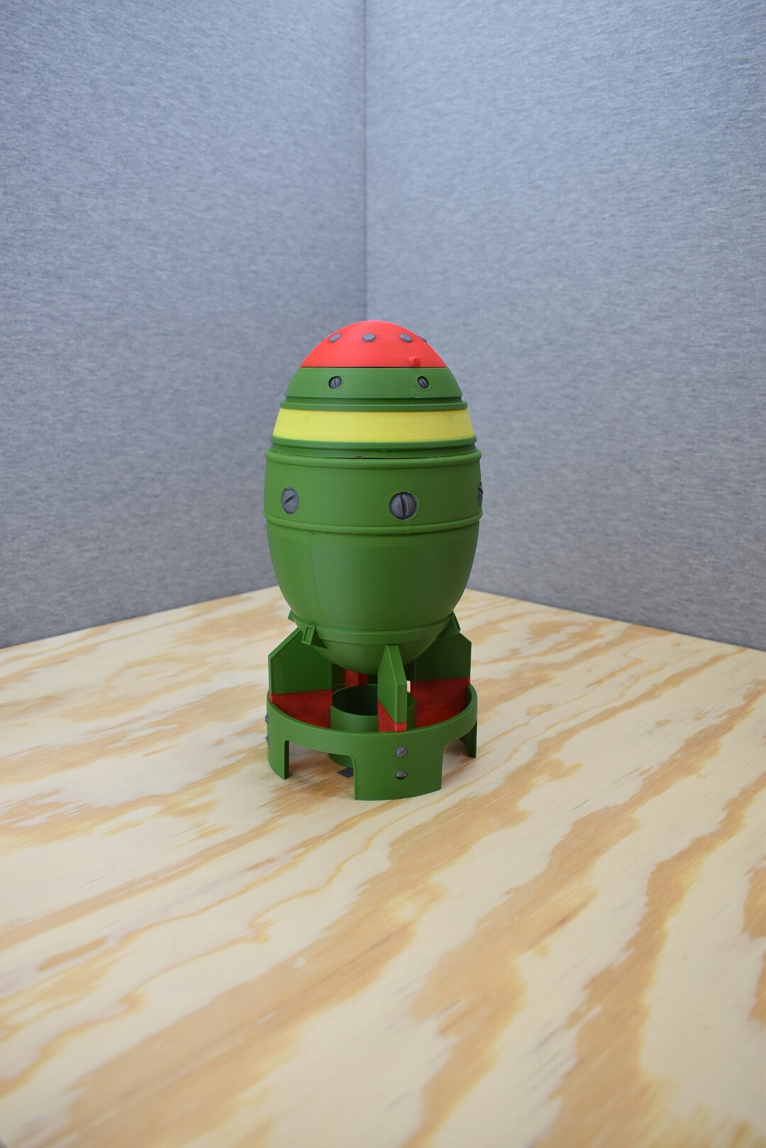 Fallout Mini Nuke Commander Deck Box for MTG - 100 Card Storage - Magic ...