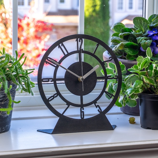 Round Classic Clock - Etsy