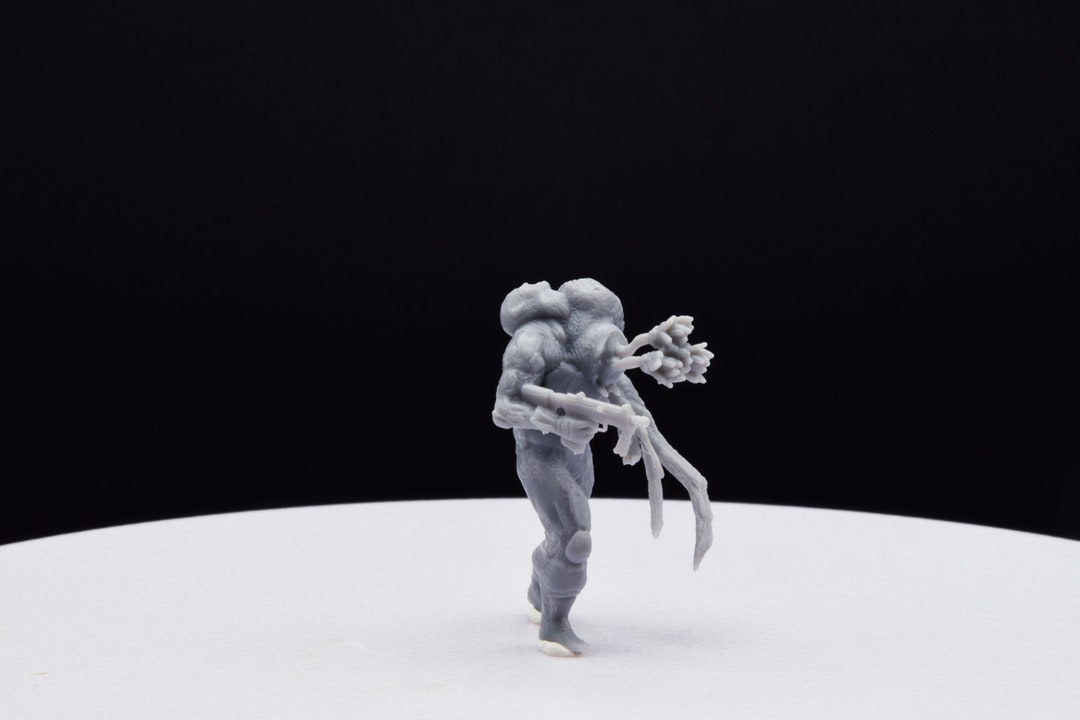 Infested Human Armed Miniature - Thestlsmith - 3D Resin Printed for ...