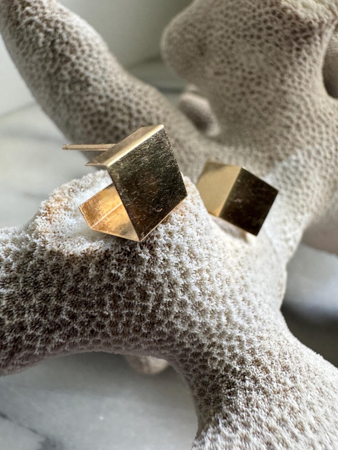 Vintage MCM 10K Yellow Gold Geometric Lobe Wrap Stud Earrings - Etsy