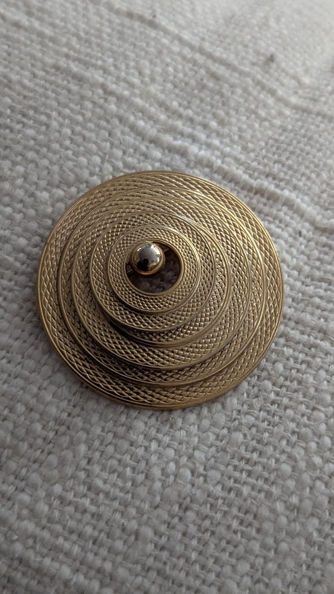 Vintage Gold Art Deco Pin Matte Finish 3D Unusual Unisex Lapel Pin - Etsy