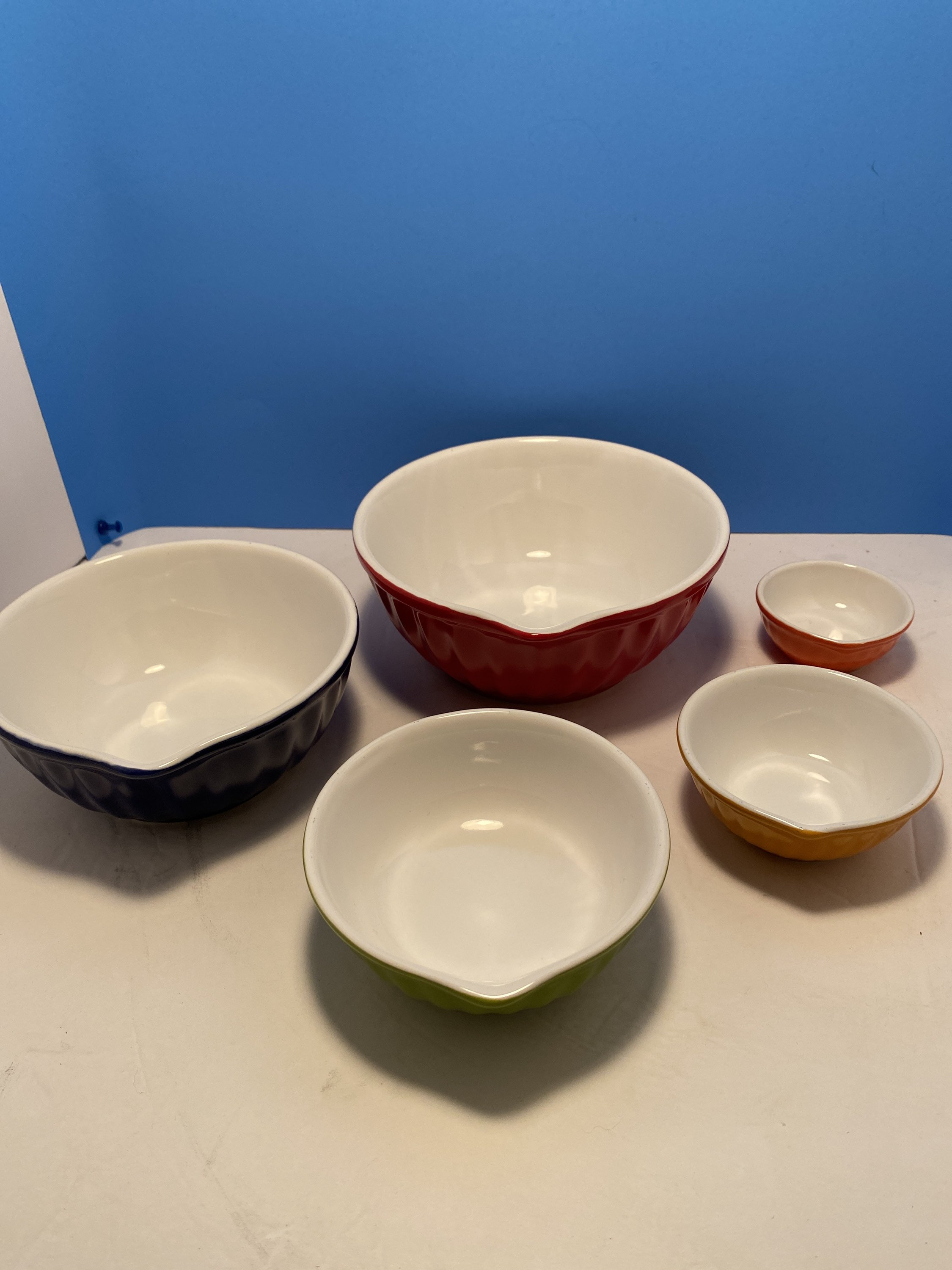 Set of 5 Graduated Nesting Bowls. - Etsy