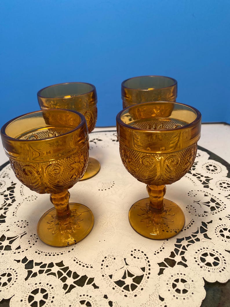 Set of 4 Vintage Tiara Sandwich Wine Glasses. - Etsy