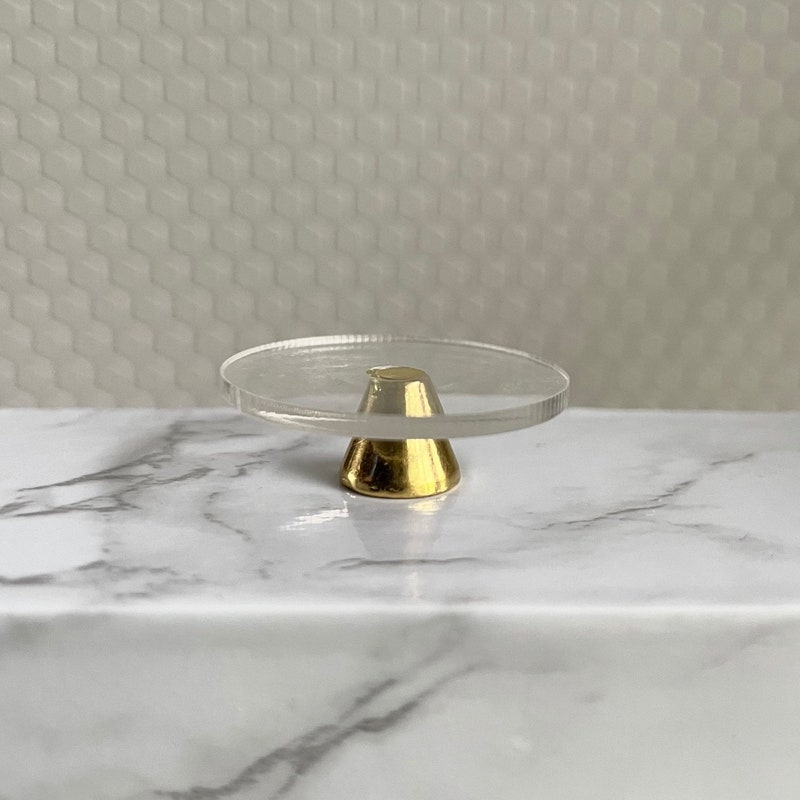 Acrylic Cake Riser - Etsy