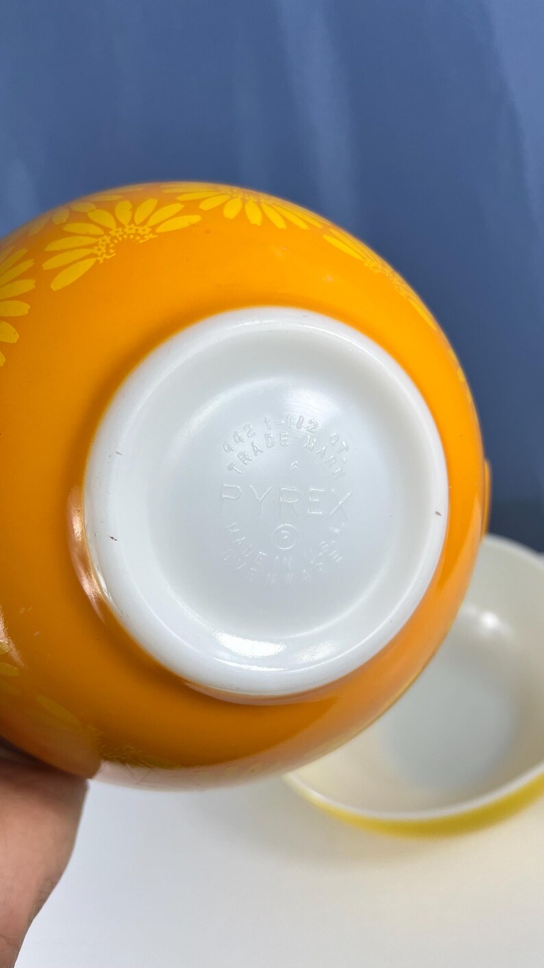 Vintage Pyrex Orange Yellow Sunflower Daisy Cinderella Nesting Mixing ...