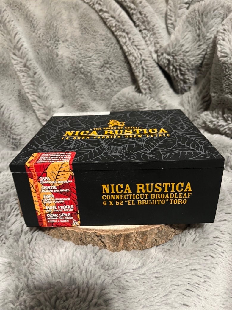 Empty Cigar Box 8x7x3 - Etsy