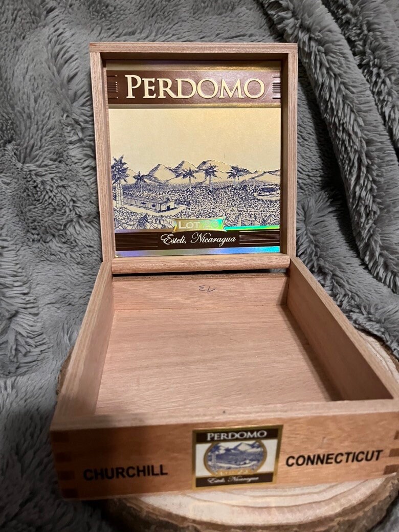 Empty Cigar Box 8x8x3 - Etsy