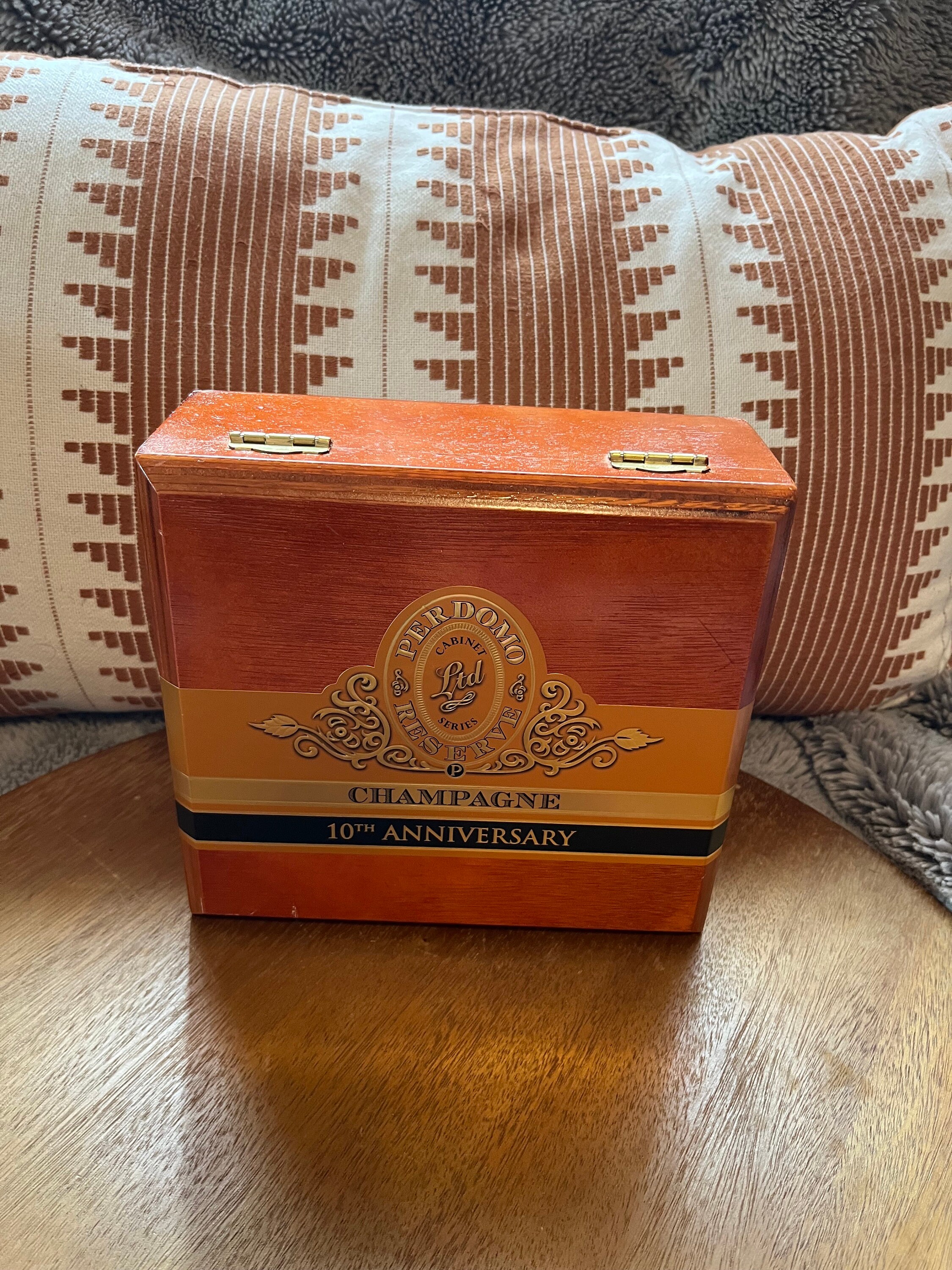 Empty Cigar Box 8x7x3.5 - Etsy