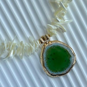 Bold Statement Natural Shell Necklace • Large Green Agate Pendant ...