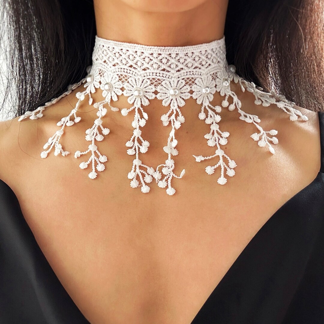 White Daisy Choker Necklace, Wide Choker Necklace Made With Lace and ...