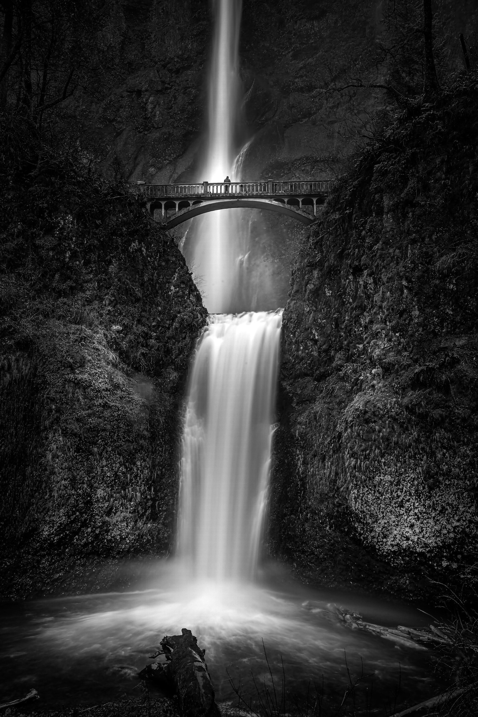 Multnomah Falls in Black and White - Etsy