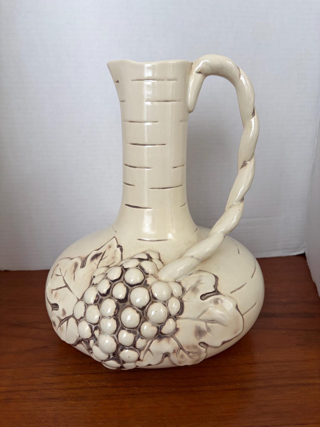 Red Wing Pottery #616 Pitcher With Grapes and Rope Handle - Etsy