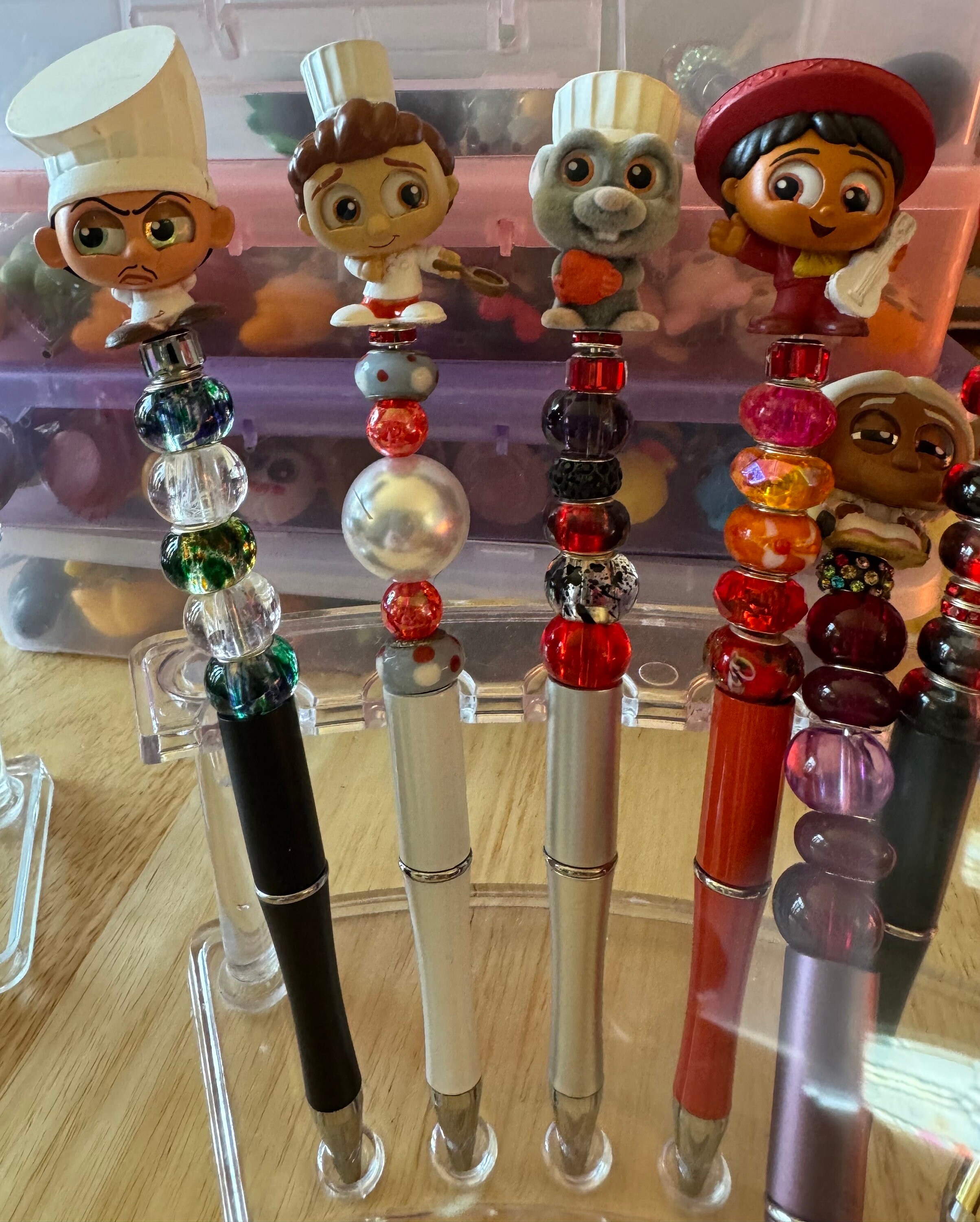 Disney Pinocchio, Blue Fairy, Figaro Cat, Gepeto, Coco, Miguel, Dante ...