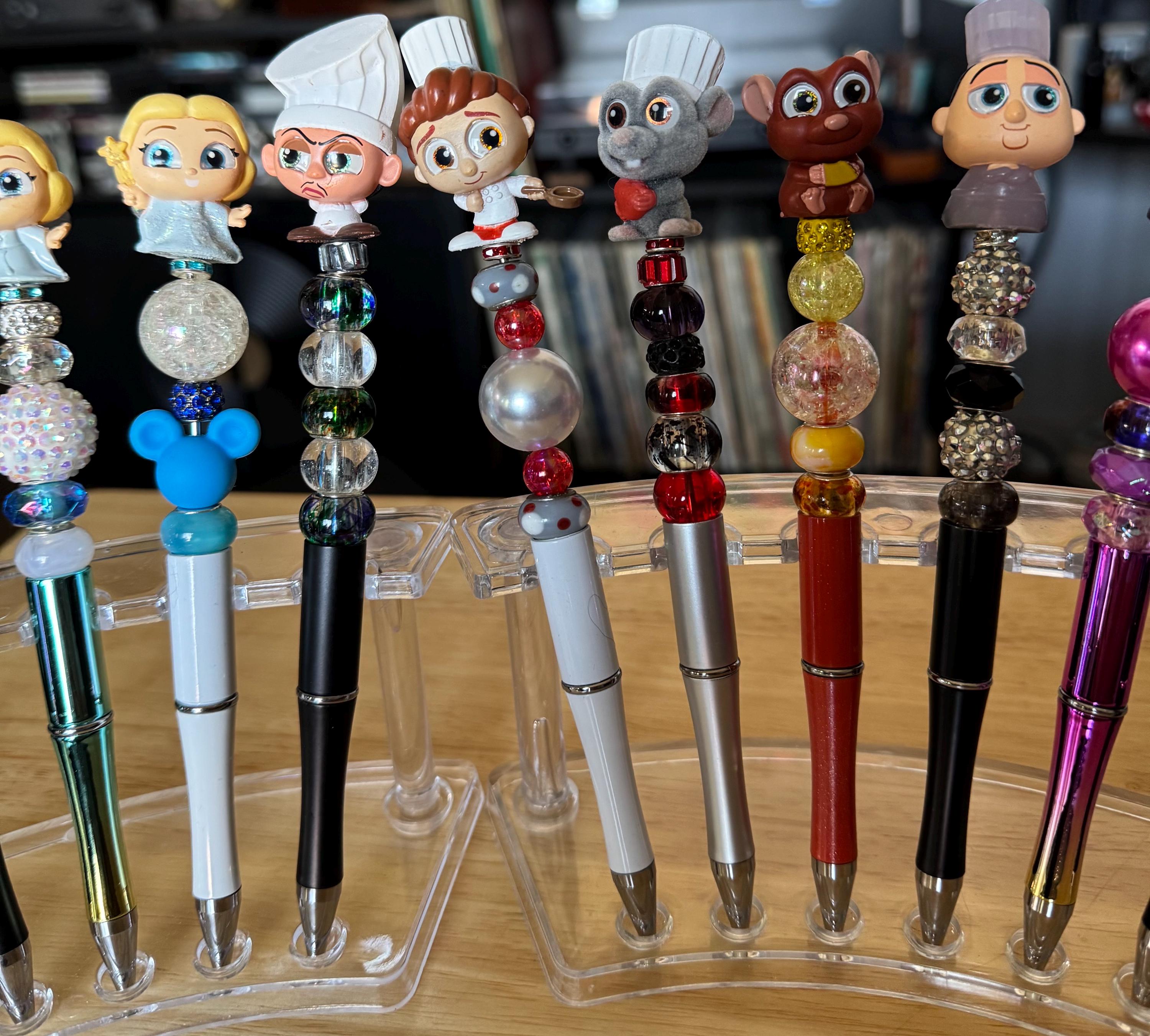 Disney Pinocchio, Blue Fairy, Figaro Cat, Gepeto, Ratatouille, Remy ...