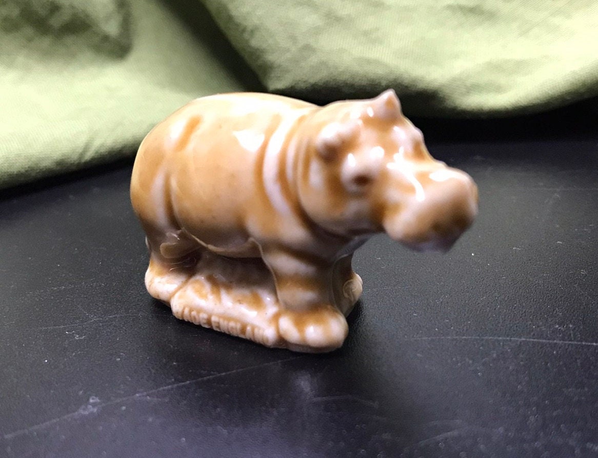 Wade Collection Armadillo, Squirrel, Hippopotamus, Chicken, Kangaroo ...