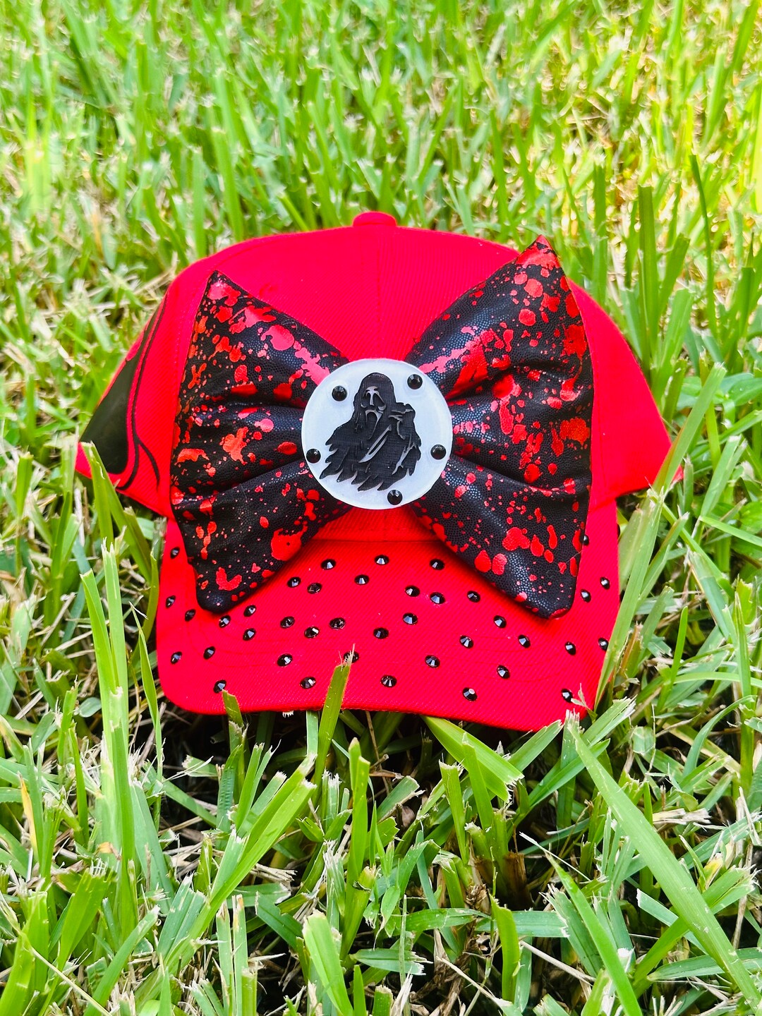 Red Hat Ghost Face With Red Splatter Bow - Etsy
