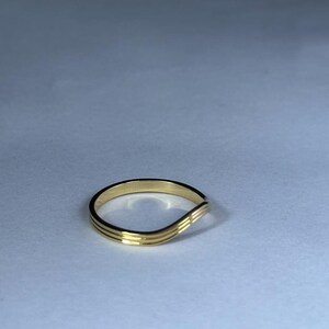 14k Solid Gold Plain Stacking Ring Simple Curved Wedding Band Curved ...