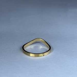 14k Solid Gold Plain Stacking Ring Simple Curved Wedding Band Curved Contour Ring Women Shaped ...