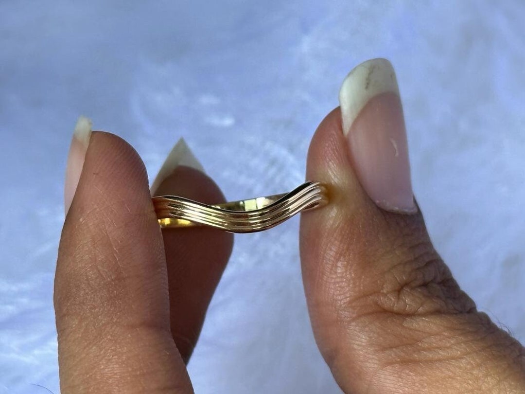 14k Solid Gold Plain Stacking Ring Simple Curved Wedding Band Curved ...
