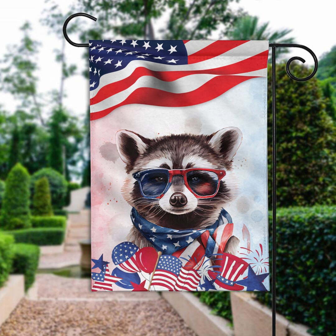 Raccoon 4th July Flag Flag, Raccoon Happy Independence Day Flag ...