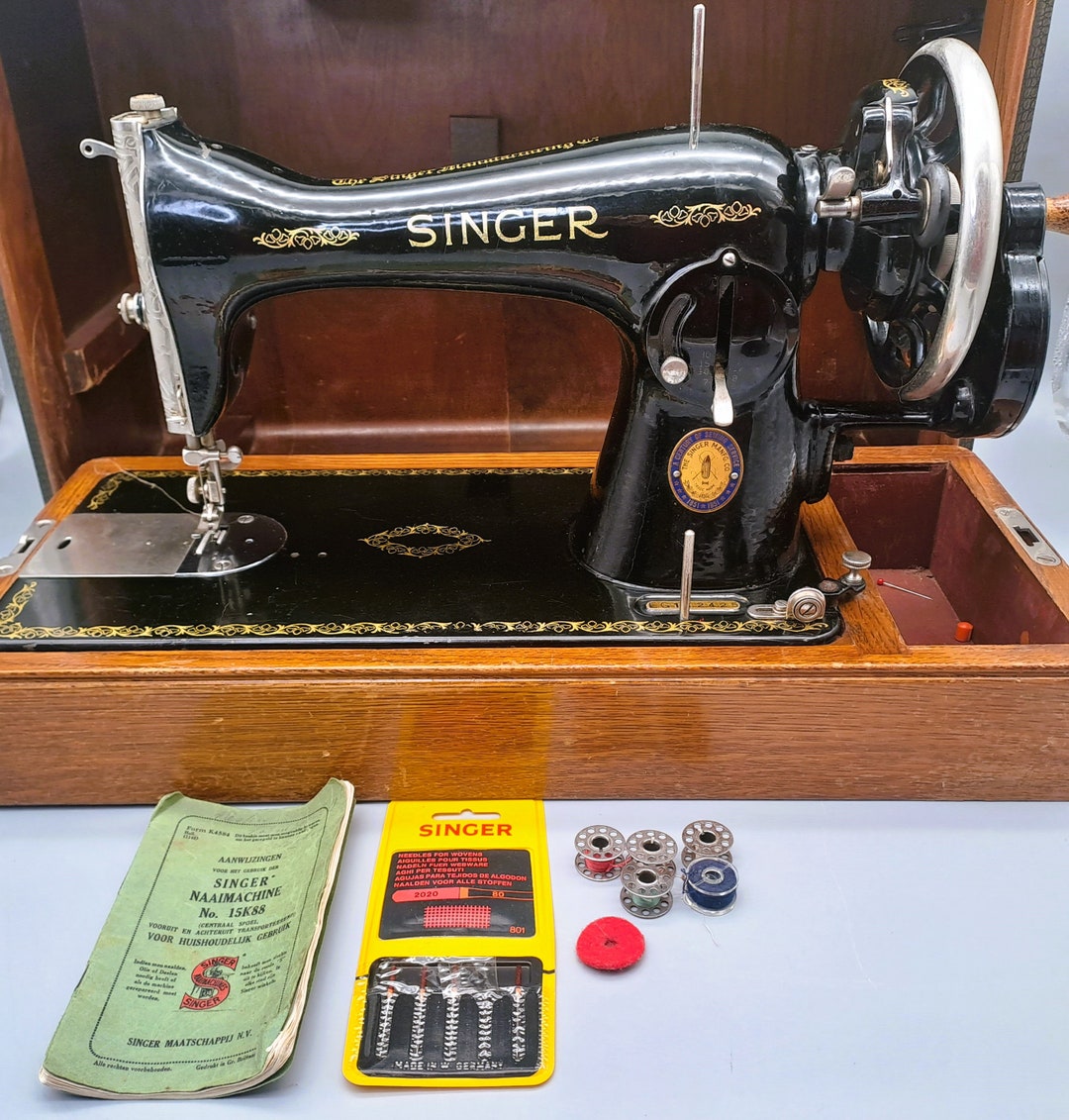 Singer 15K88 Sewing Machine From 1950 With Crocodile Faux - Etsy