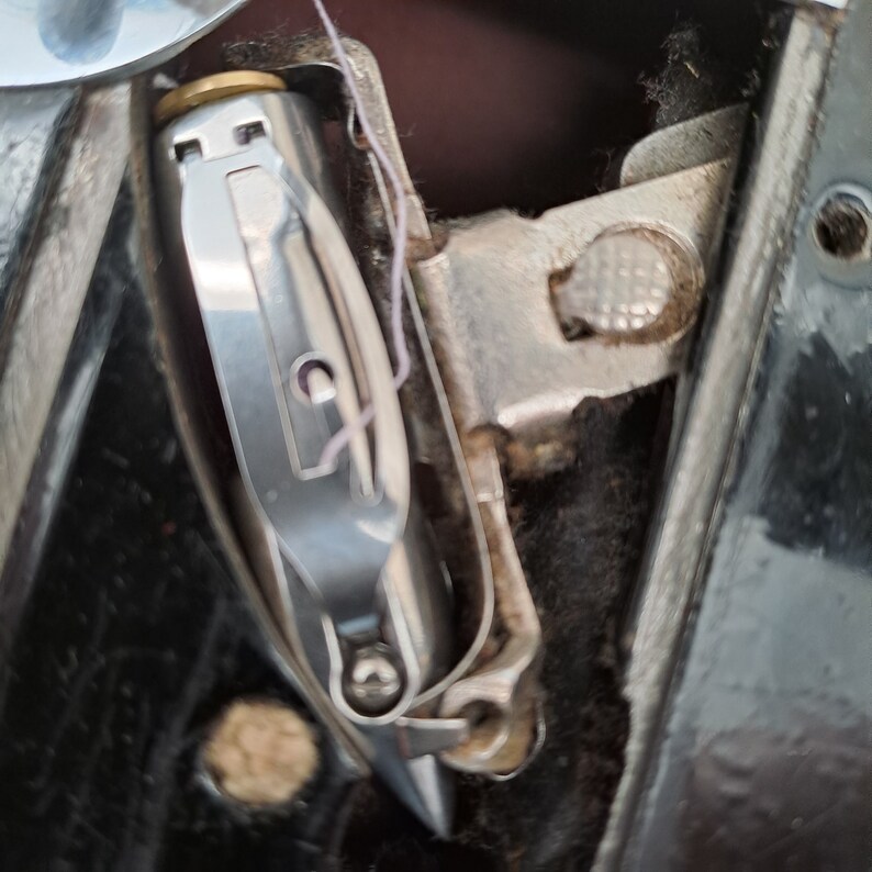 Singer Bobbin for Sewing Machine Models VS1 VS2 VS3 27 - Etsy