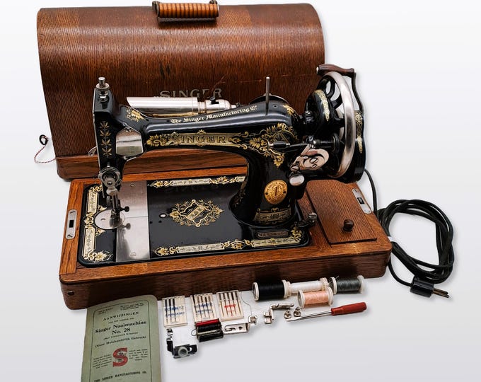 Antique Hand Crank Sewing Machine - Vintage Singer 28K (1927) With ...