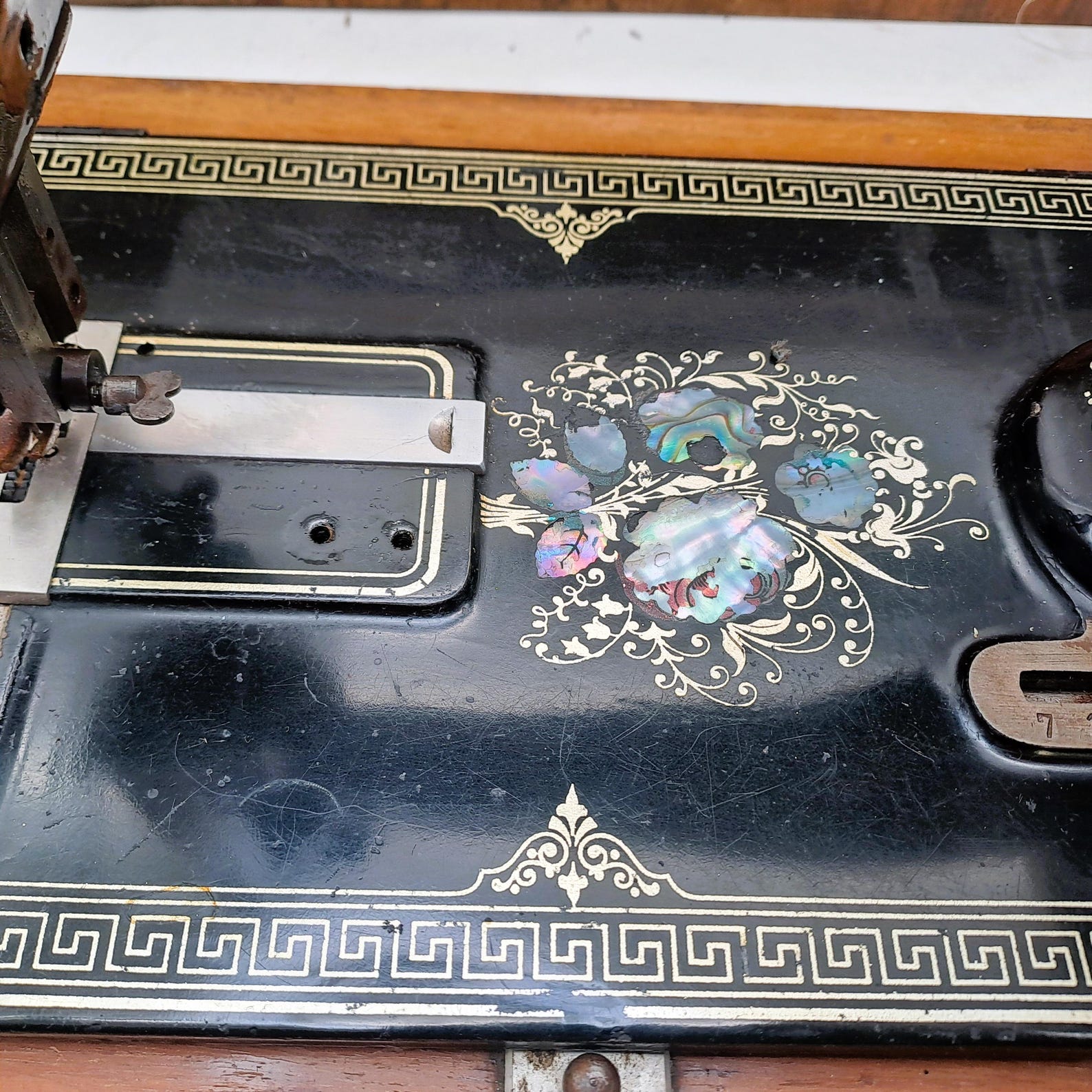 Rare Hand Crank Sewing Machine Brand Lewenstein Model Anker With Art ...