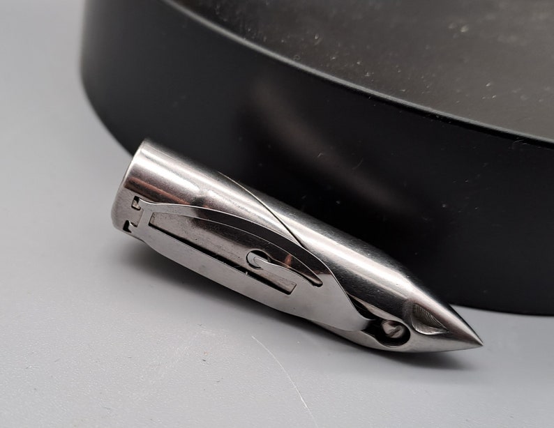 Singer Bullet Shuttle for Sewing Machine Models VS1, VS2, VS3, 27, 27K ...