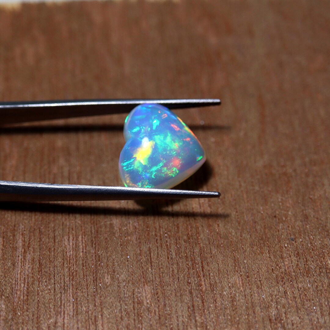 6.7ct Heart Shape Natural Ethiopian Opal Cabochon, AAAA Rainbow-fire 13 ...