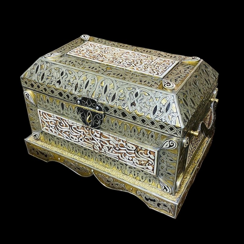 Traditional Jewelry Box - Etsy
