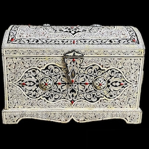 Moroccan Box Gita S 40*25*30 (wxdxh) Solid Wood and Alive Bones Then ...