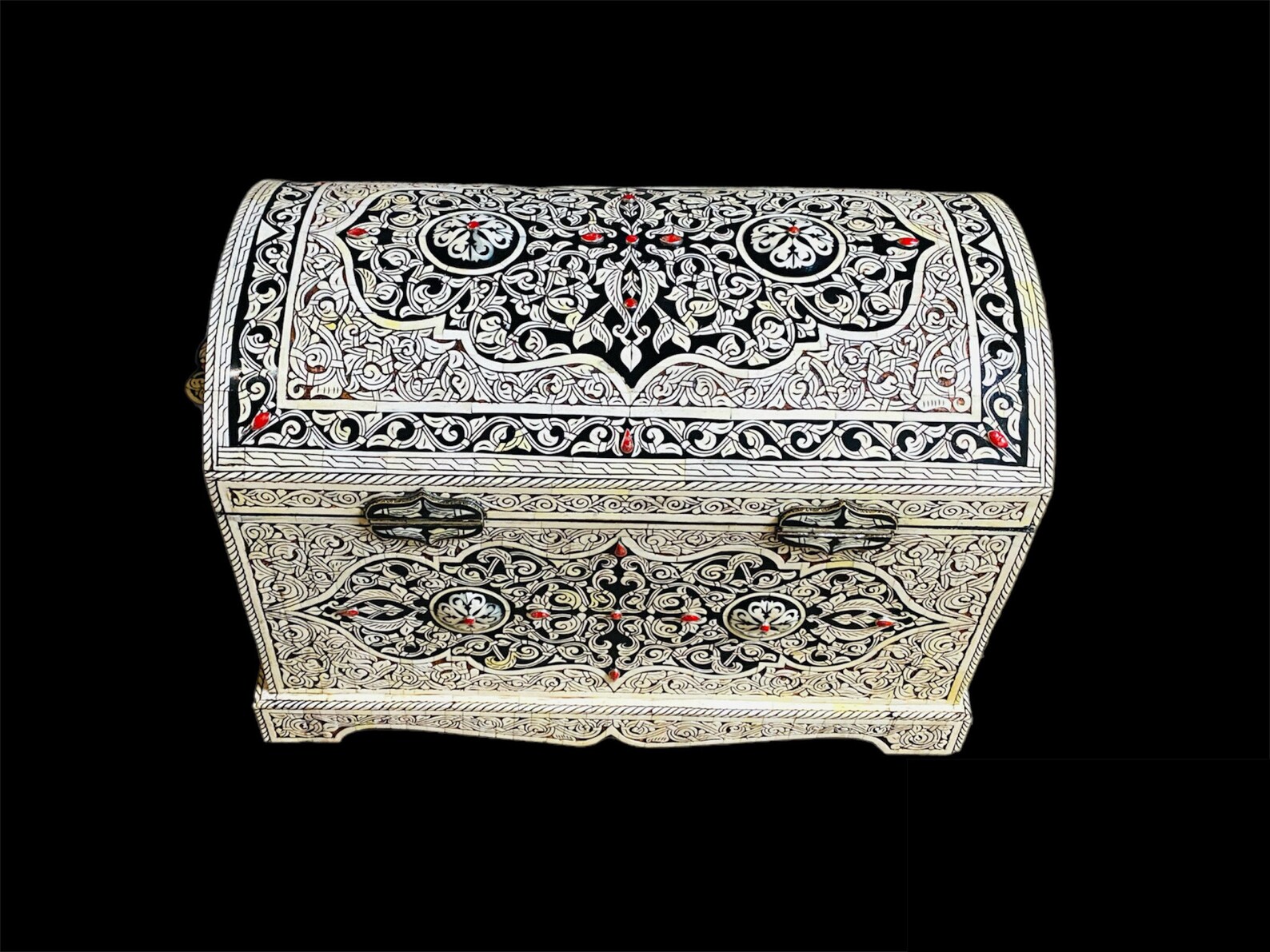 Moroccan Box Gita S 40*25*30 (wxdxh) Solid Wood and Alive Bones Then ...