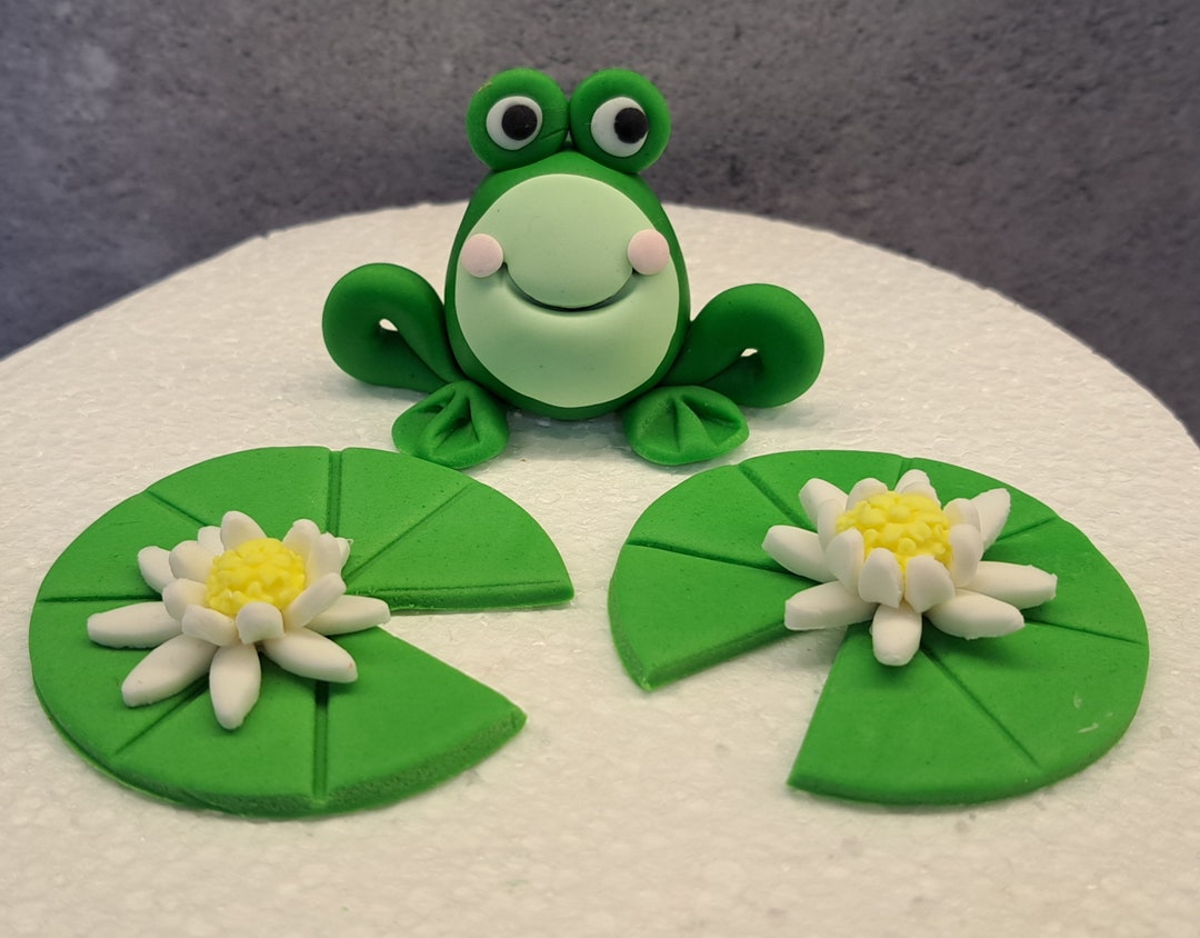 Fondant Frog Cake Toppers, Lilly Pads, Edible Water Lilly Flowers - Etsy UK