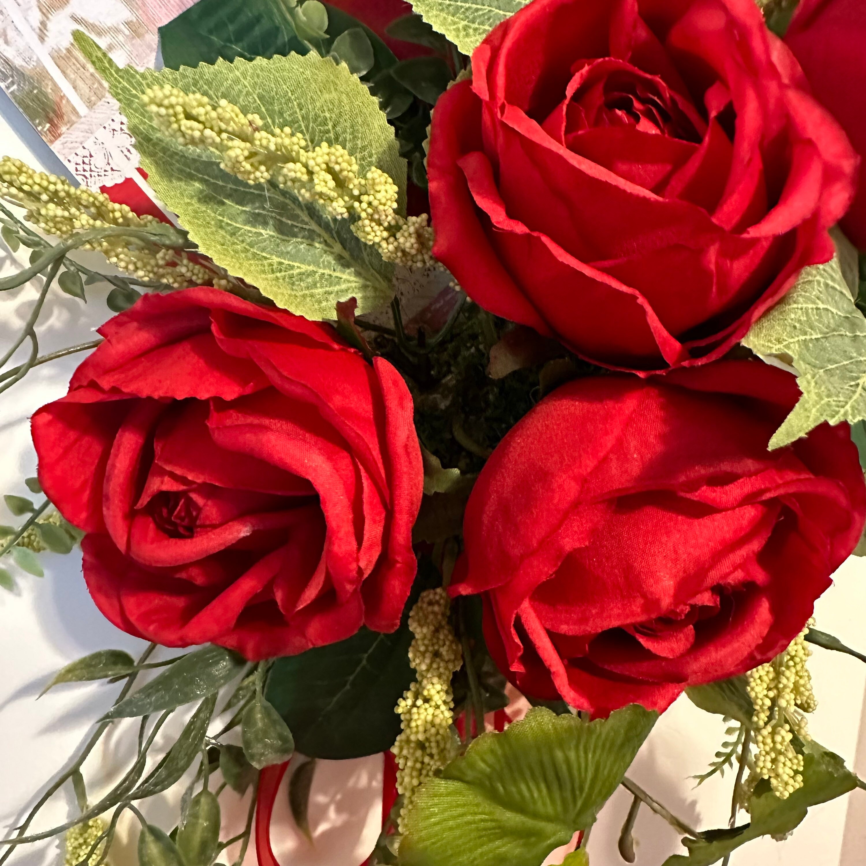 Red and Pink Wall Hanging, Red Roses Vintage Decor, Heart With Red ...