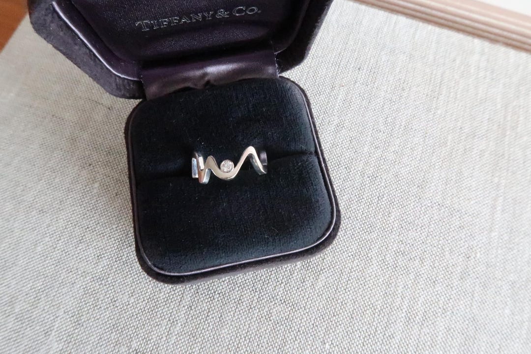 Tiffany & Co. Vintage Frank Gehry Equus Diamond Ring 18k Sz 7.5 - Etsy