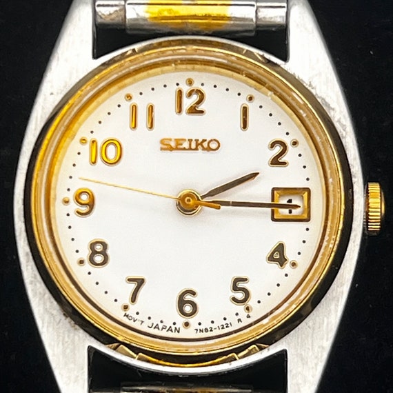 Seiko Vintage Ladies Classic Round Gold Silver tones … - Gem