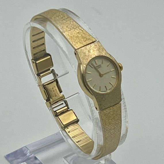 Seiko Vintage Ladies Petite Classic Round Gold Watch … - Gem