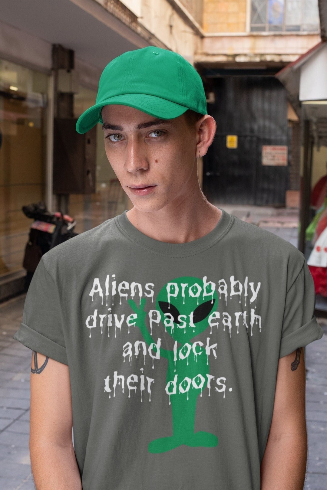 Funny Alien T-shirt: Aliens Drive Past Earth Graphic Tee - Etsy