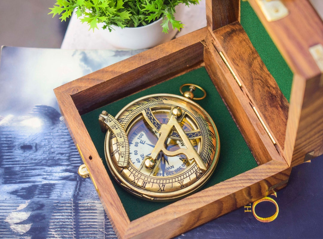 Personalized Sundial Compass, Christmas Gift, Engraved Sundial, Gift ...