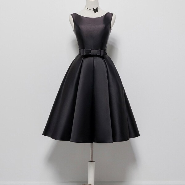 Classic Style Dress - Etsy