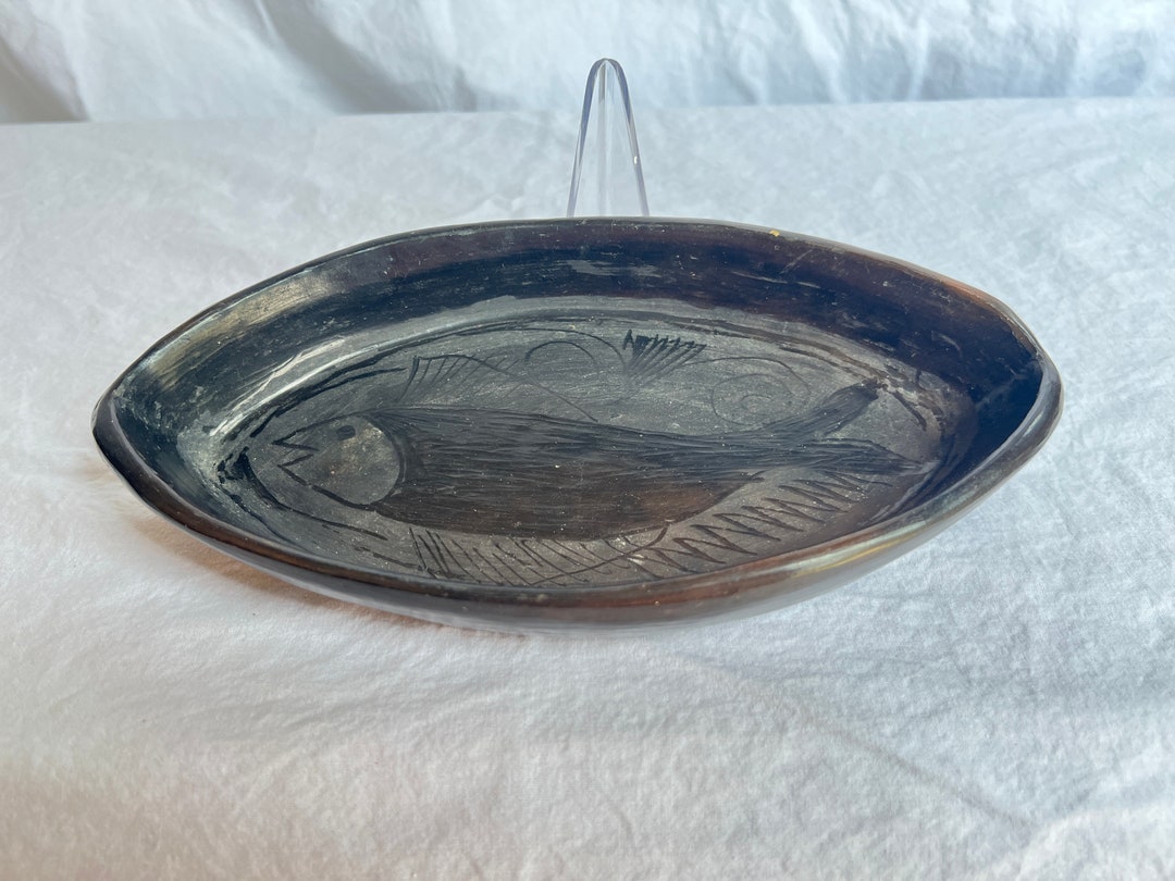Dona Rosa Barro Negro Pottery Dish, Barro Negro Pottery Dish With Fish ...