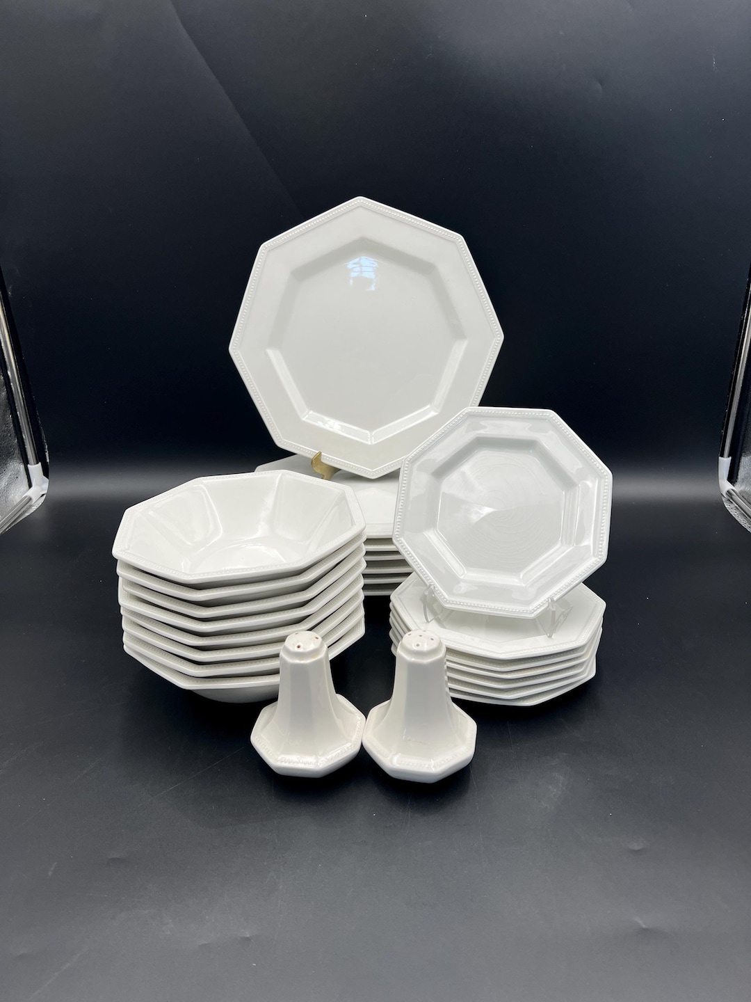 Vintage Johnson Brothers Heritage White Ironstone: Octagonal Farmhouse ...