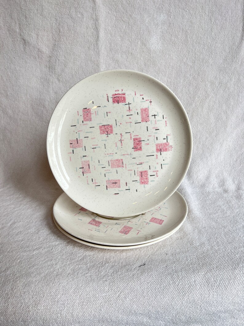Vernonware Tickled Pink Dinner Plates, Vintage USA California Plates ...