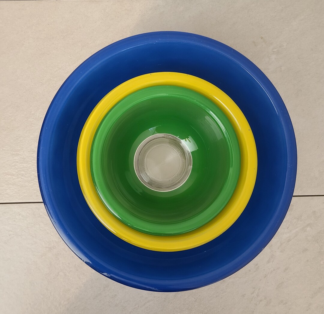 Vintage Rainbow by PYREX Blue, Yellow and Green Mixing Bowls - Etsy