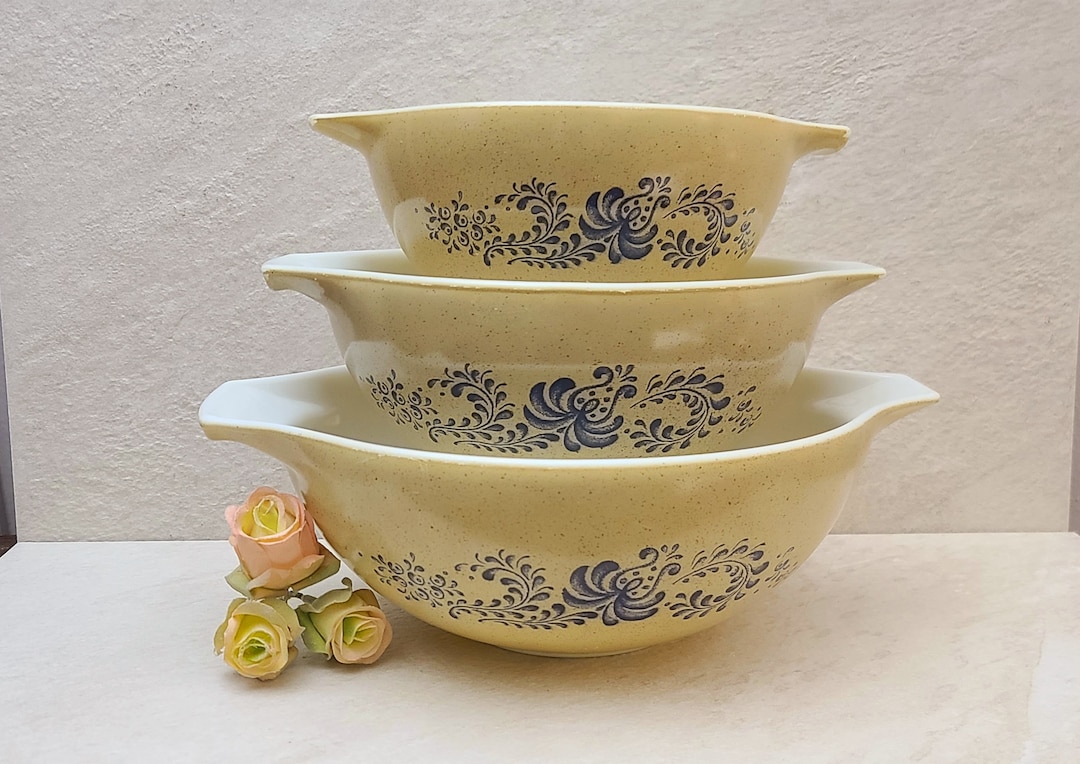 Vintage Pyrex Homestead Cinderella Nesting Bowls - Etsy