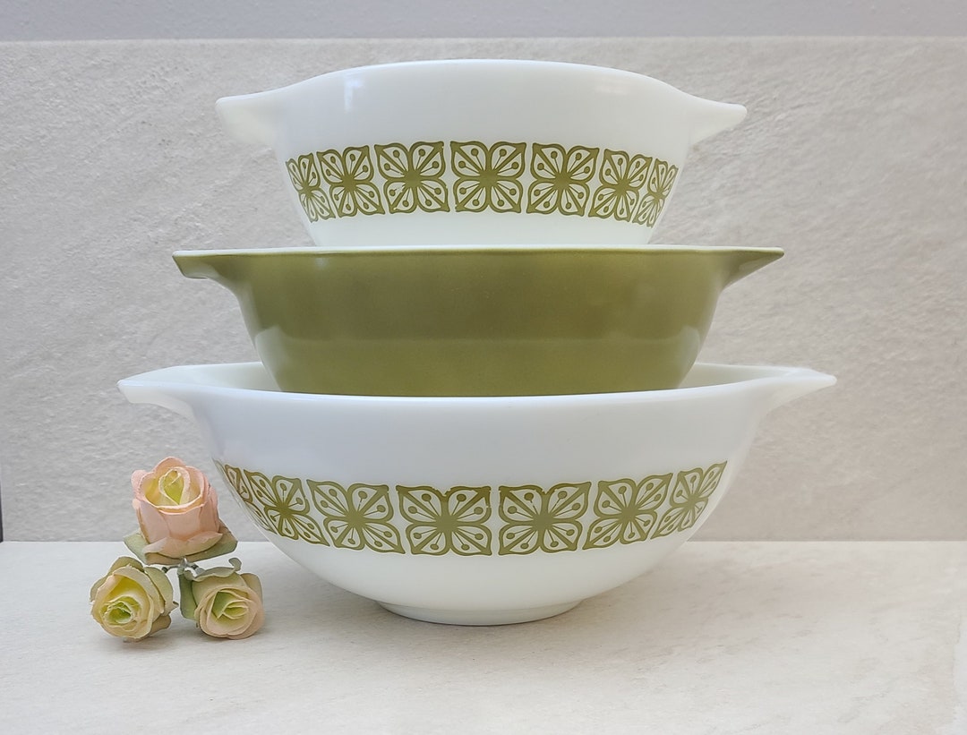 Vintage Pyrex Verde Square Flower Cinderella Nesting Bowls - Etsy