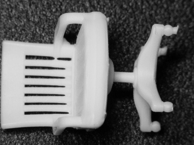 3D Resin Printed HO Scale 1:87 Wood Slat Swivel Desk Chair - Etsy